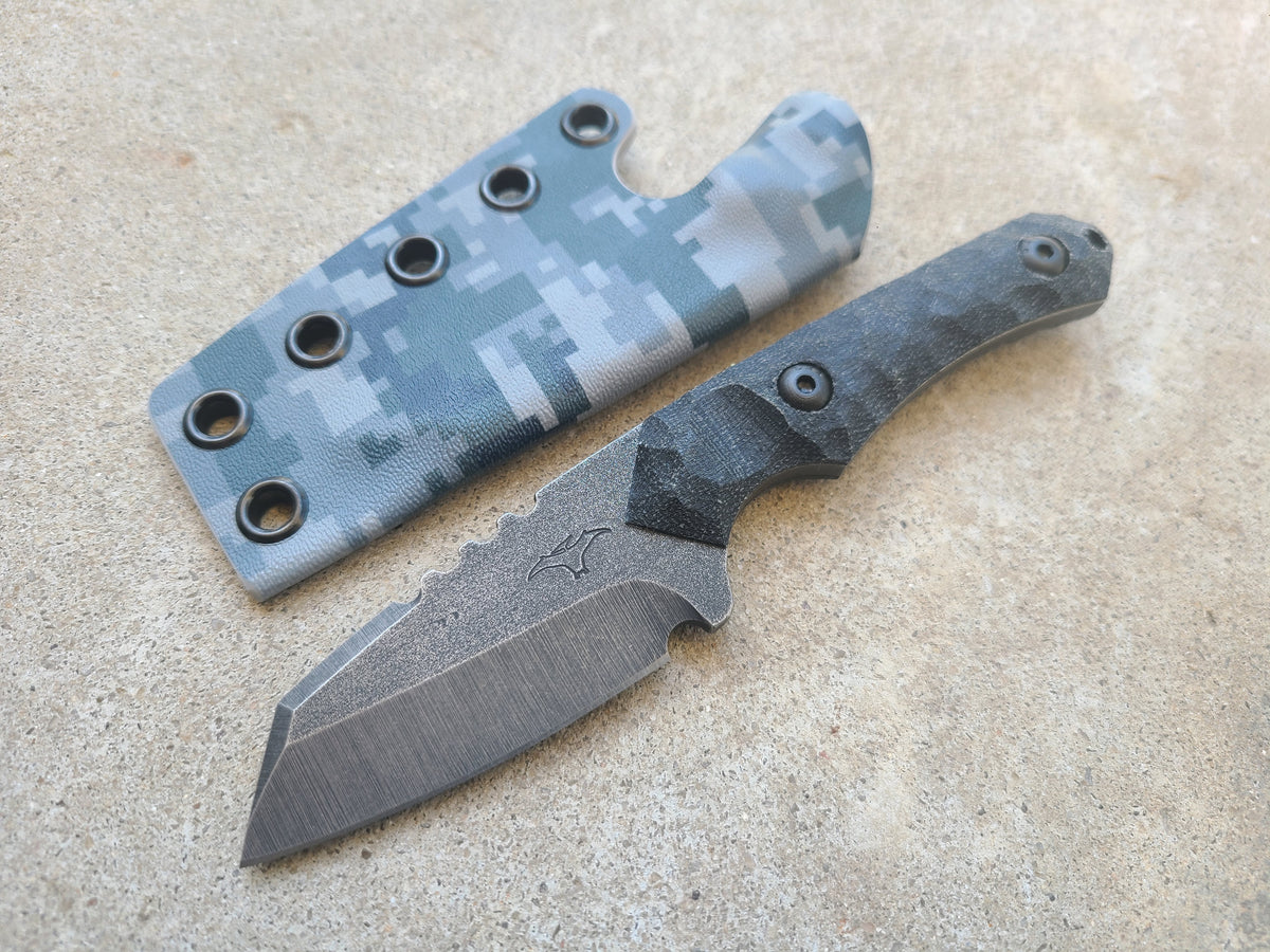 MagnaCut Mid-Sized Raptor (Black Micarta) – Tactical Pterodactyl Knives