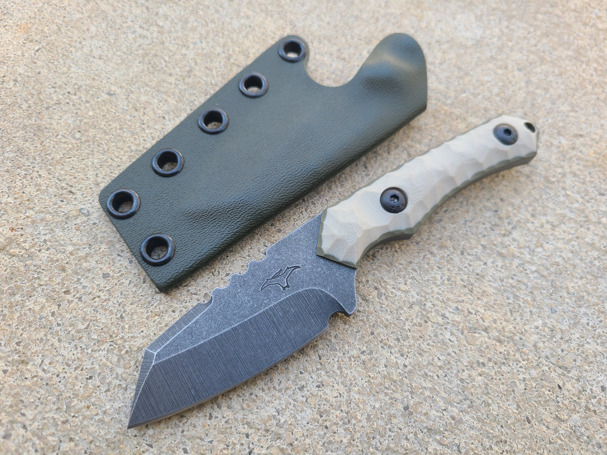 MagnaCut Mid-Sized Raptor (Tan w/ OD Green) – Tactical Pterodactyl Knives