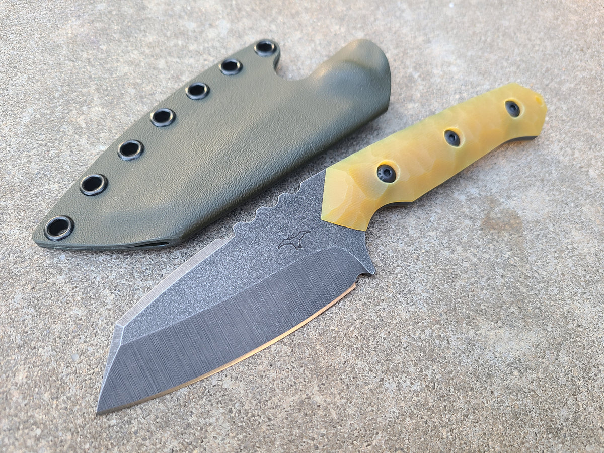 CPM M4 Full Size Raptor (Amber) – Tactical Pterodactyl Knives